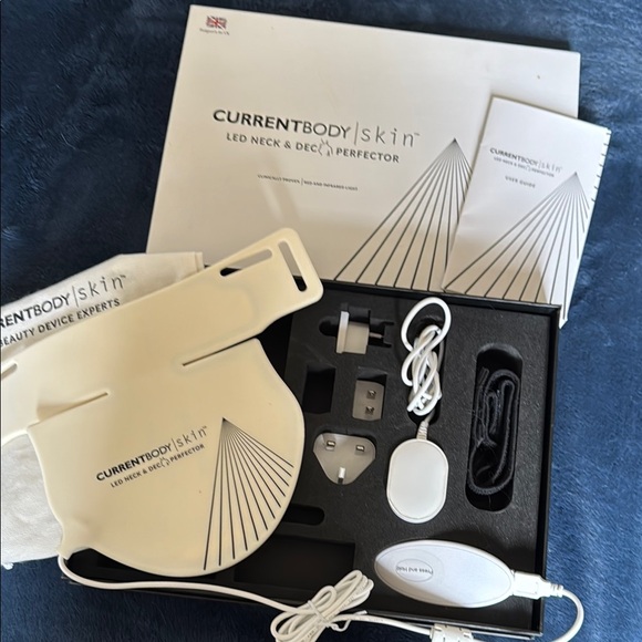 Currentbody Usa | Skincare | Current Body Led Neck And Dec Perfector ...